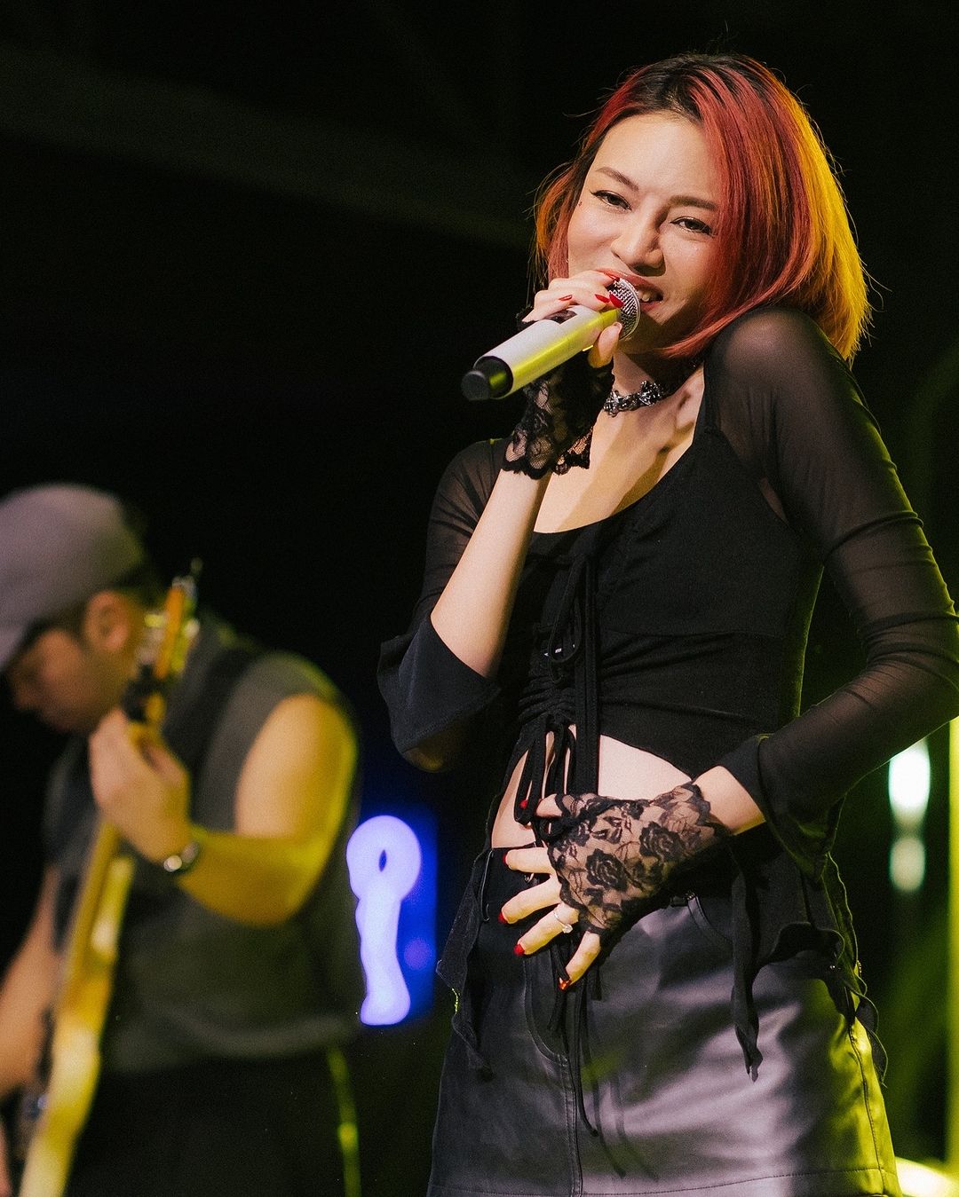 "นักร้องดัง" กำลังอุ้มท้องลั่นไม่ใช่หุ่นยนต์เหนื่อยก็ต้องพัก